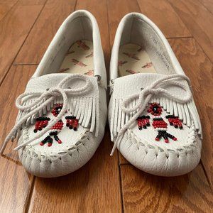 Minnetonka | Shoes | Minnetonka Thunderbird Softsole Moccasin | Poshmark
